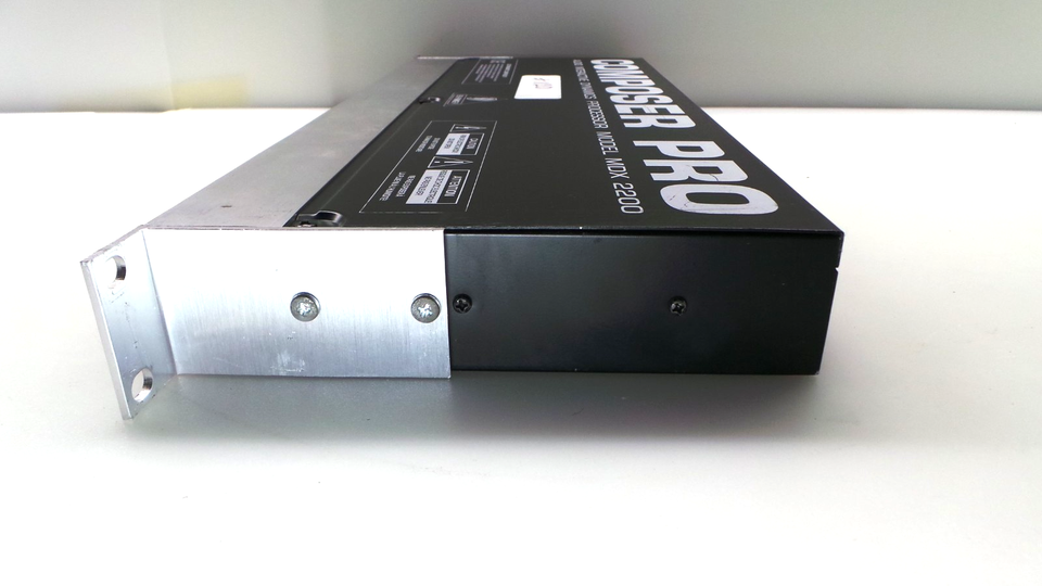 Behringer Composer Pro MDX2200 - Powers Tested but functions untested ...