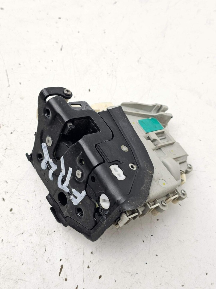 2009-2016 AUDI A4 S4 A5 S5 A6 Q3 Q5 Q7 TT RIGHT FRONT DOOR LATCH OEM ...