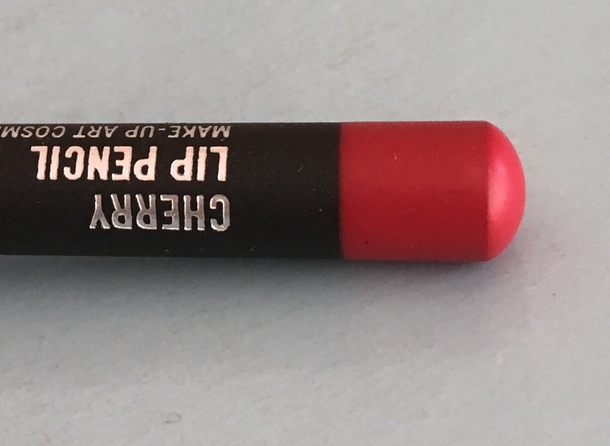 Mac Cherry Lip Liner