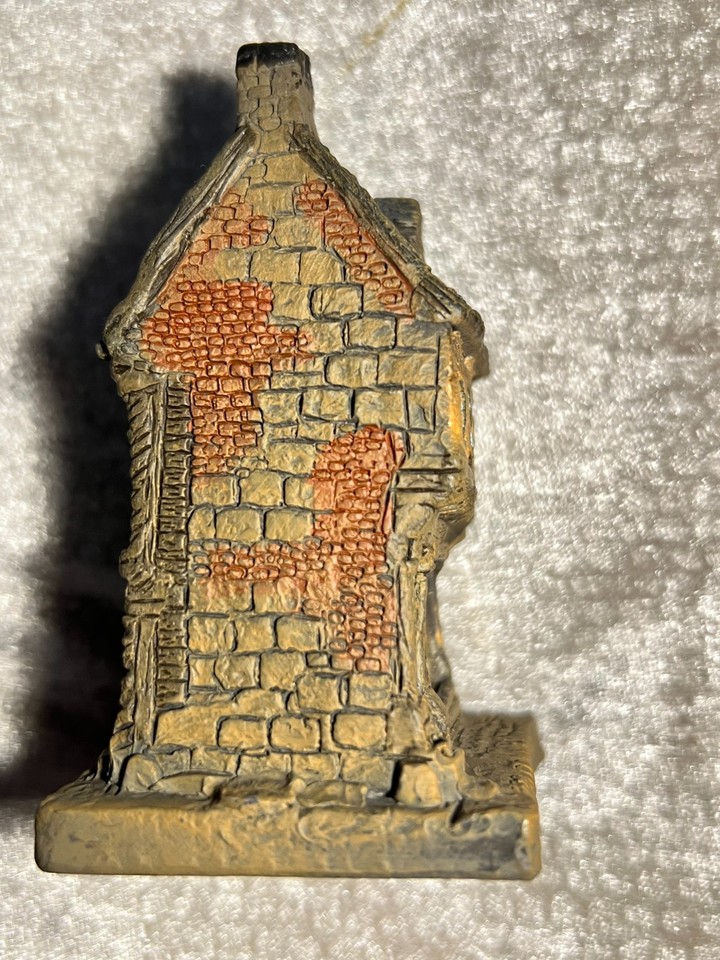 Travelling Music Shop -Discworld Unreal Estate - Bernard Pearson ...