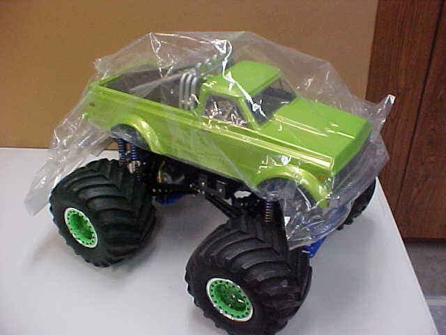 TAMIYA SUPER CLOD BUSTER CHASSIS NEW & CUSTON 70 CHEVY BODY CUSTOM PRO ...