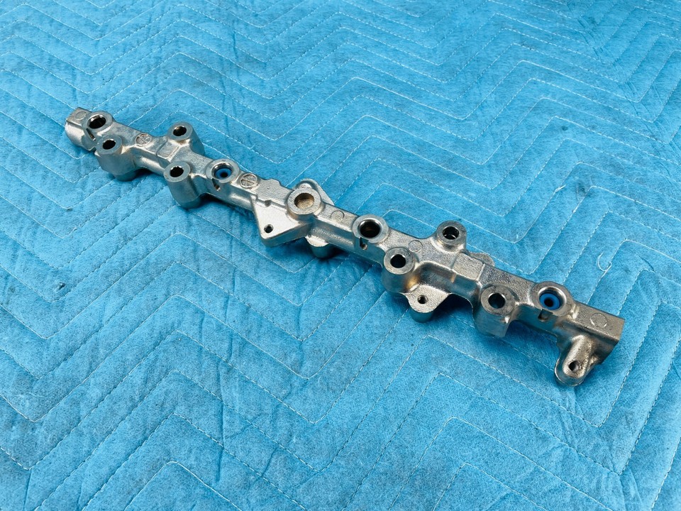 Genuine Infiniti Nissan Fuel Rail Passenger Side 17521-1LA0A OEM | eBay