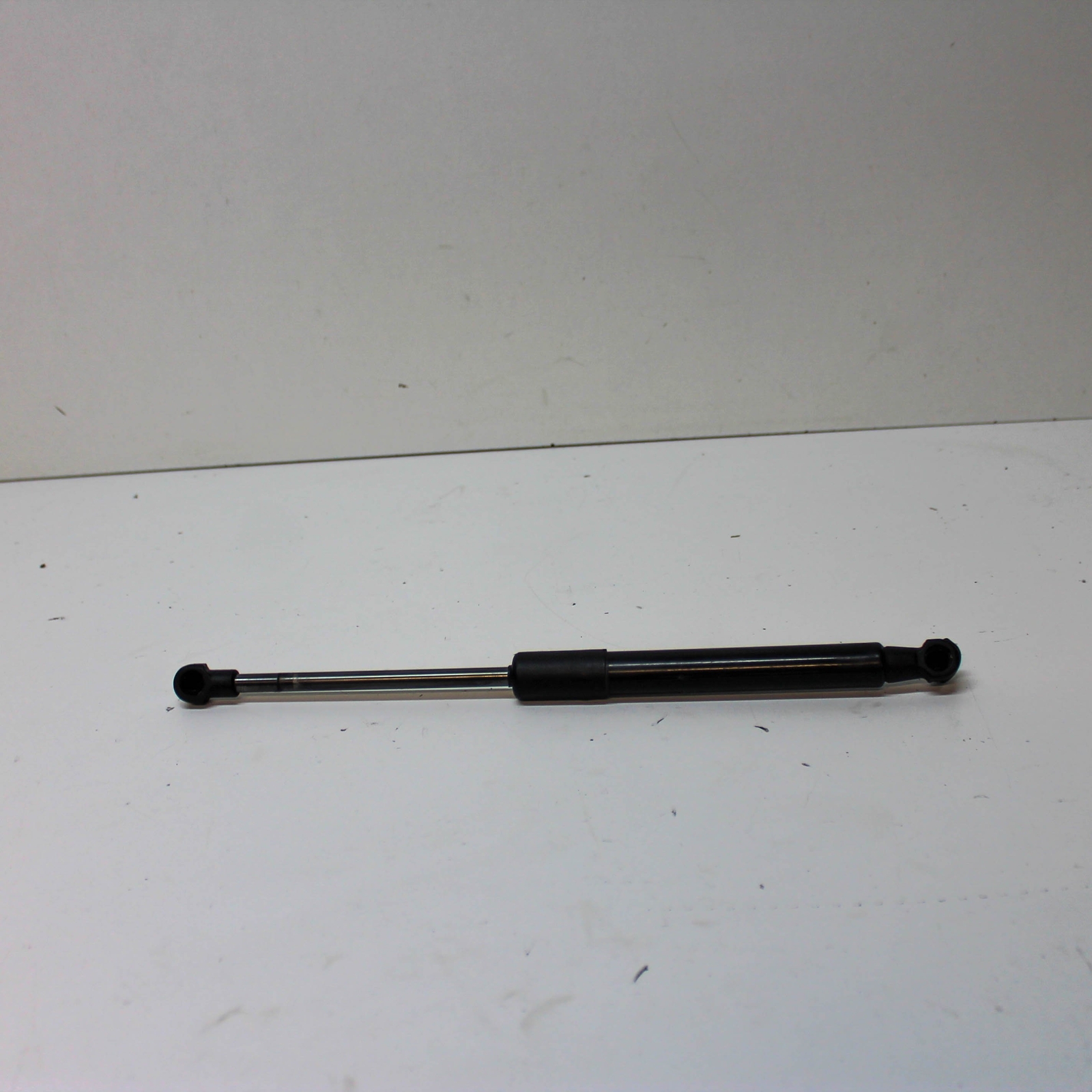 AUDI Q5 2014 Front Left Bonnet Strut 8R0823359A 14704288 | eBay
