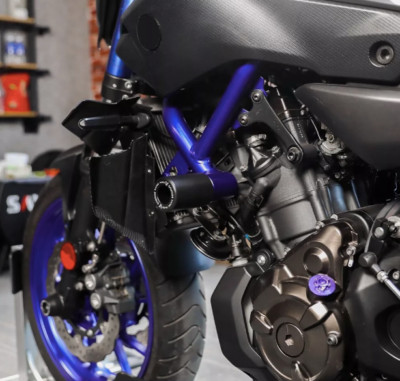 2015-2024 Yamaha MT09 Savage Engine Frame Sliders | Black | Stainless Steel