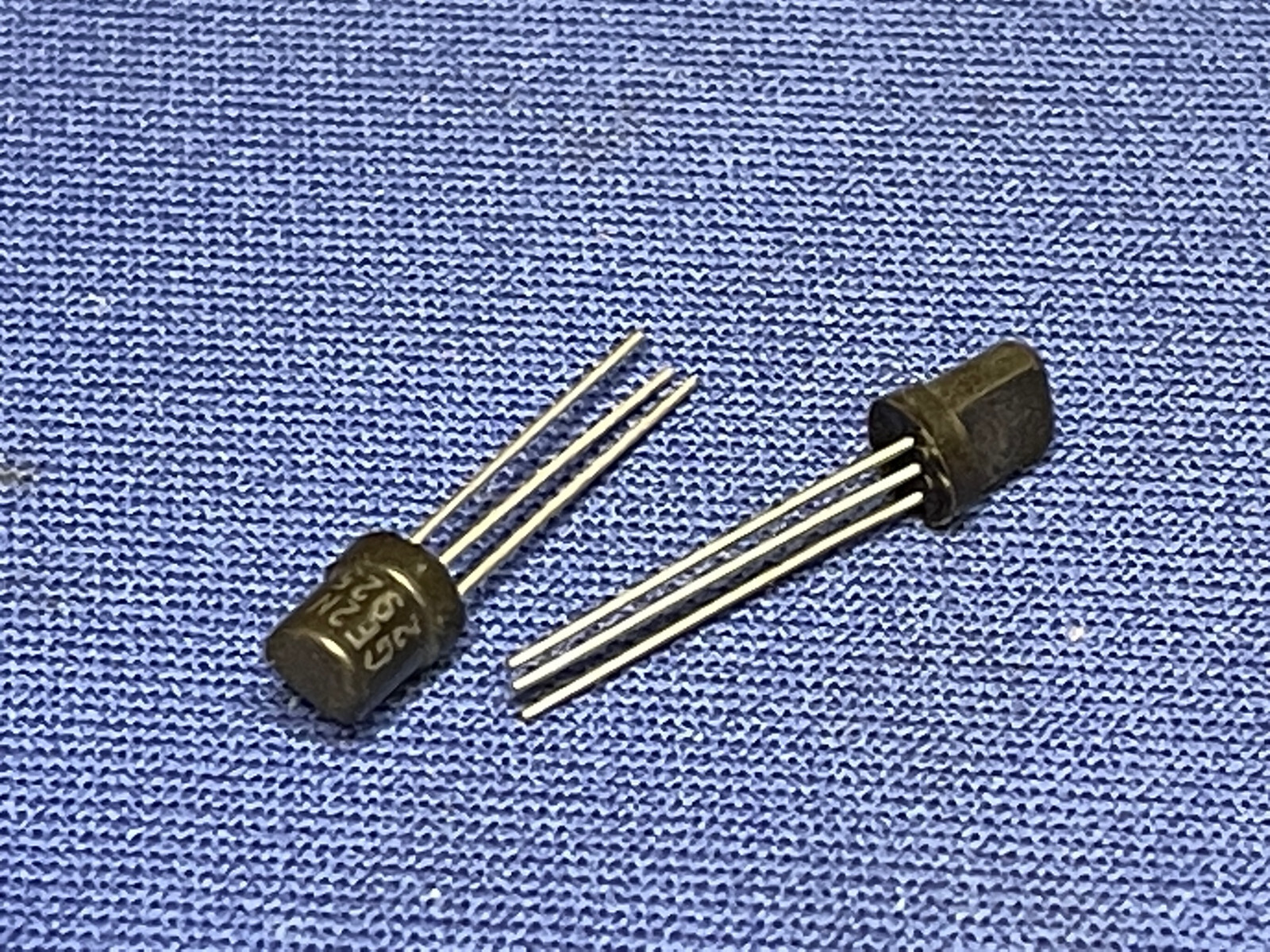 2N2925 GE TRANSISTOR VINTAGE old style pkg NPN GP RARE LAST ONES QTY-1 | eBay