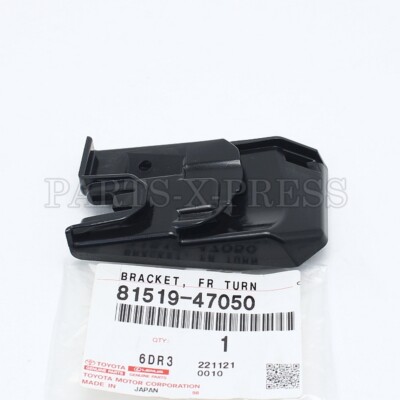NEW GENUINE OEM TOYOTA FRONT RIGHT TURN SIGNAL LIGHT BRACKET 81519 ...