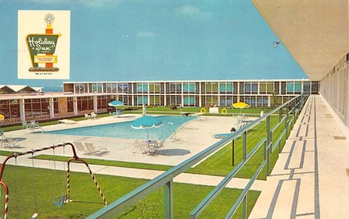 Beloit, WI Wisconsin HOLIDAY INN MOTEL~Great Beloit ROADSIDE Pool View ...