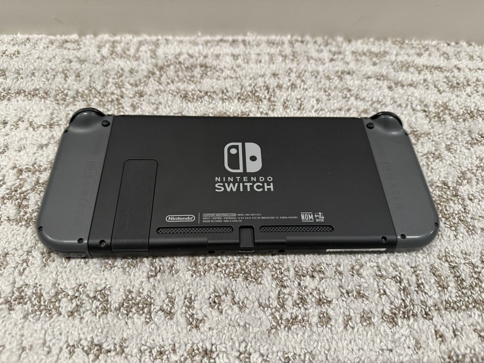 Nintendo Switch Console With Extras Serial Number XKW Complete in Box ...