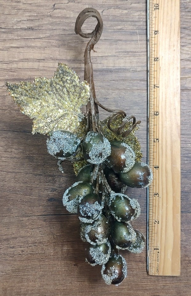 Sugared Grapes Holiday Decor Gold Glitter Leaves Wire Tablescape ...