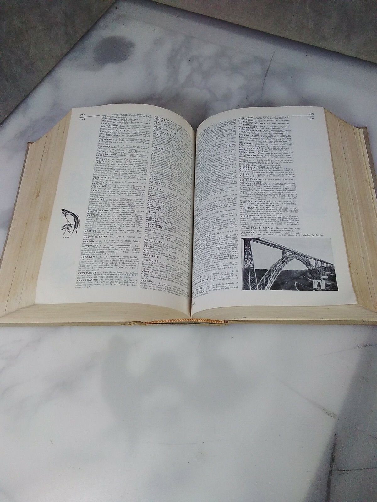 1962 PETIT LAROUSSE (SMALL FRENCH DICTIONARY ENCYCLOPEDIC FOR ALL) | eBay