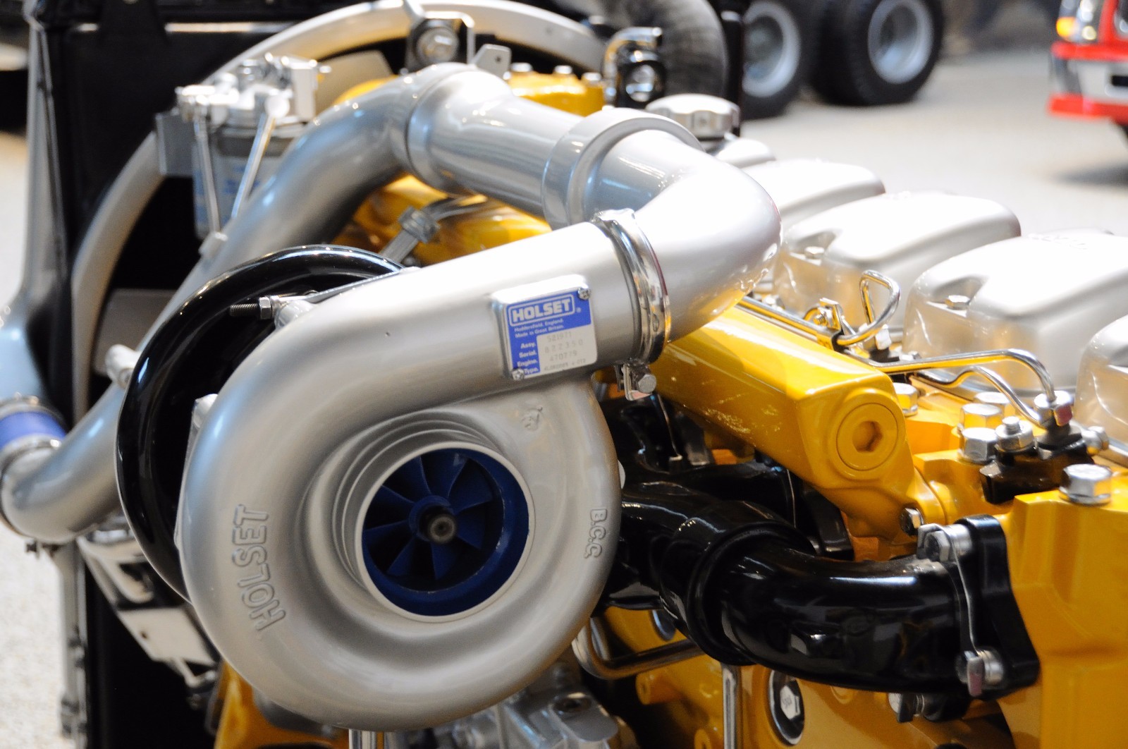 POCHER 1/8 KM87 VOLVO F12/F16 ENGINE ASSEMBLY CD-ROM or download | eBay