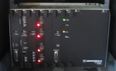 MOTOROLA Q2981A SECURENET DIGITAC COMPARATOR VOTER W/ MODULES (LOT# ...