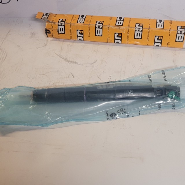 JCB PARTS - GENUINE INJECTOR 129KW (PART NUMBER 320/06828) for sale ...