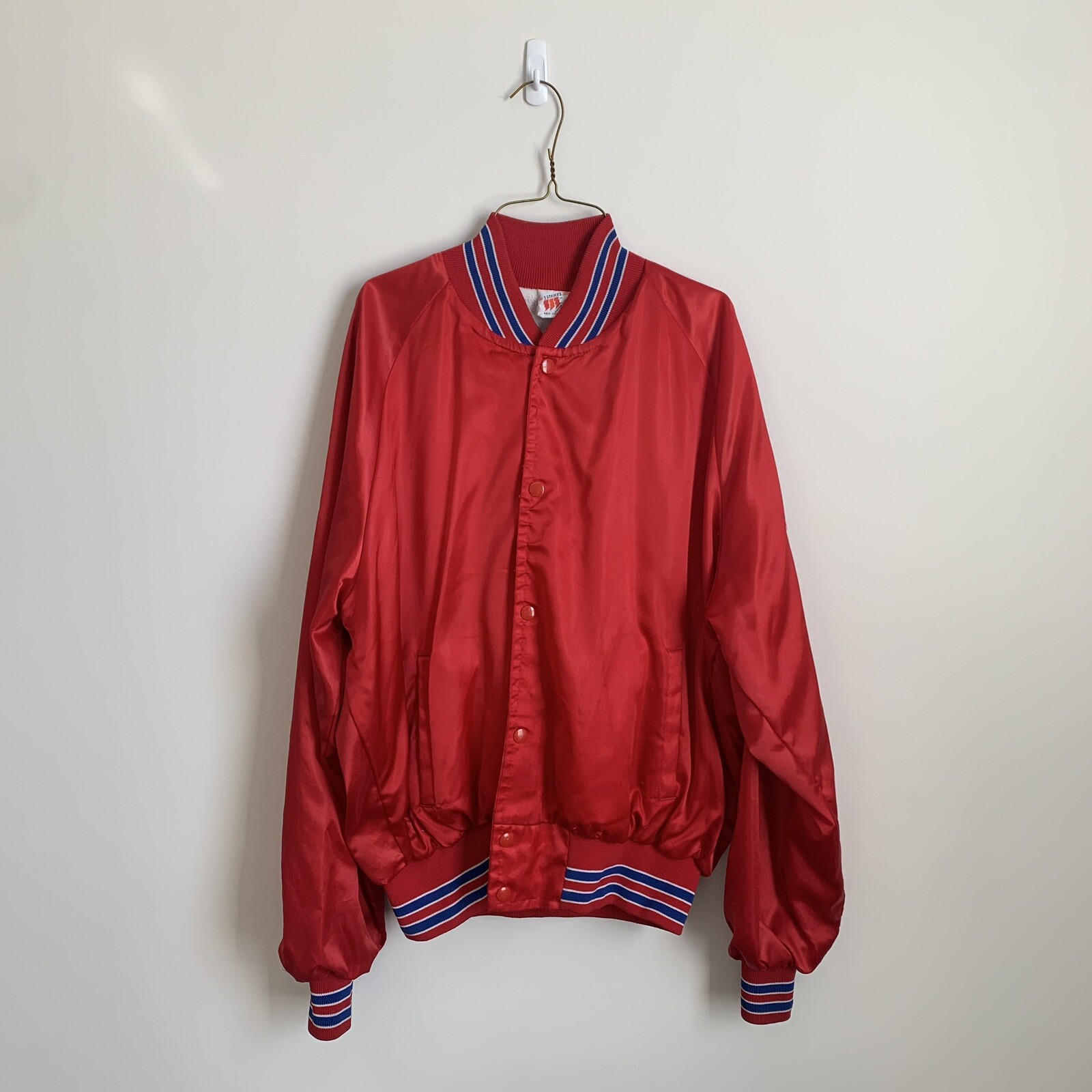 Vintage Nabisco Ritz Crackers Jukebox Red Satin Jacke… - Gem