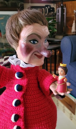 QUEEN SARAH - Mr Rogers Neighborhood 1977 Ideal Finger Puppet | eBay