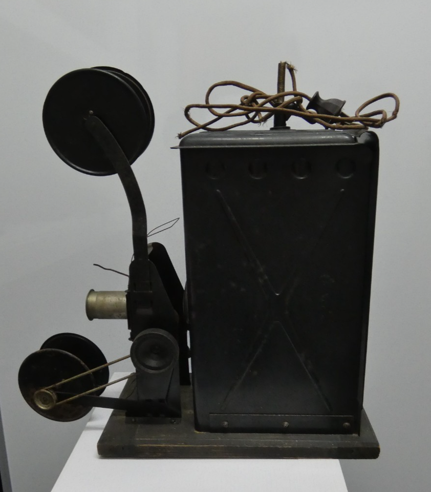 Vintage Bing Hand Crank Movie Projector Bavaria Circa. 1917 EXTREMELY ...