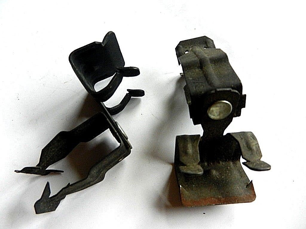 CADDY ERICO #12P912SM - 1" CONDUIT TO "Z" PURLIN CLIP - Lot of 5 Pcs ...