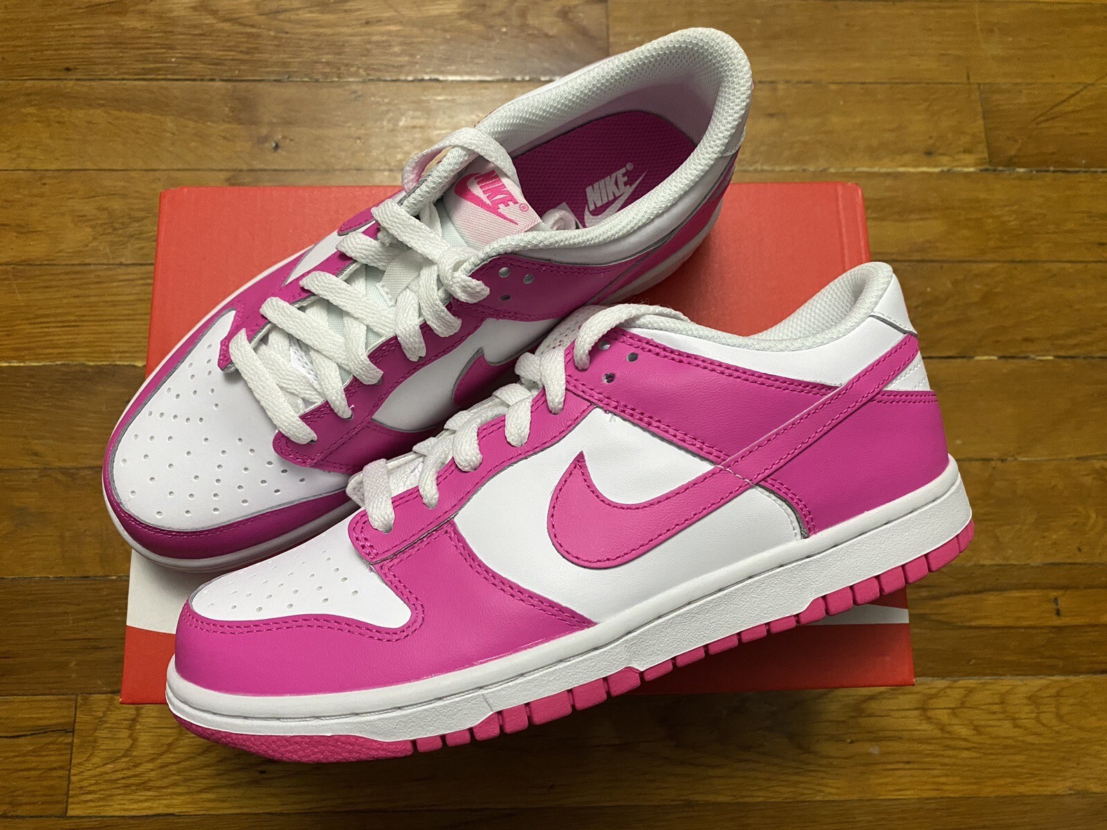 Size 6.5Y / 8W - Nike Dunk Low Laser Fuchsia Barbie Pink GS - SHIP ...