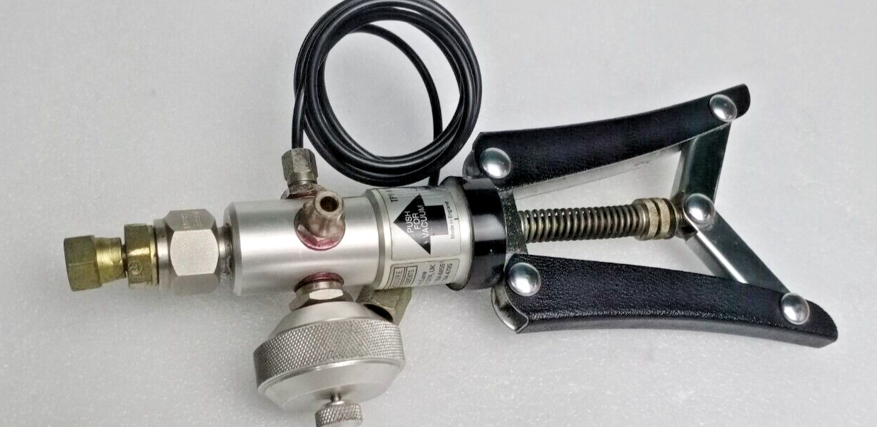 SI Pressure TP1 Hand Held Test Pump pressure calibrator 25 Bar/ 360 Psi ...