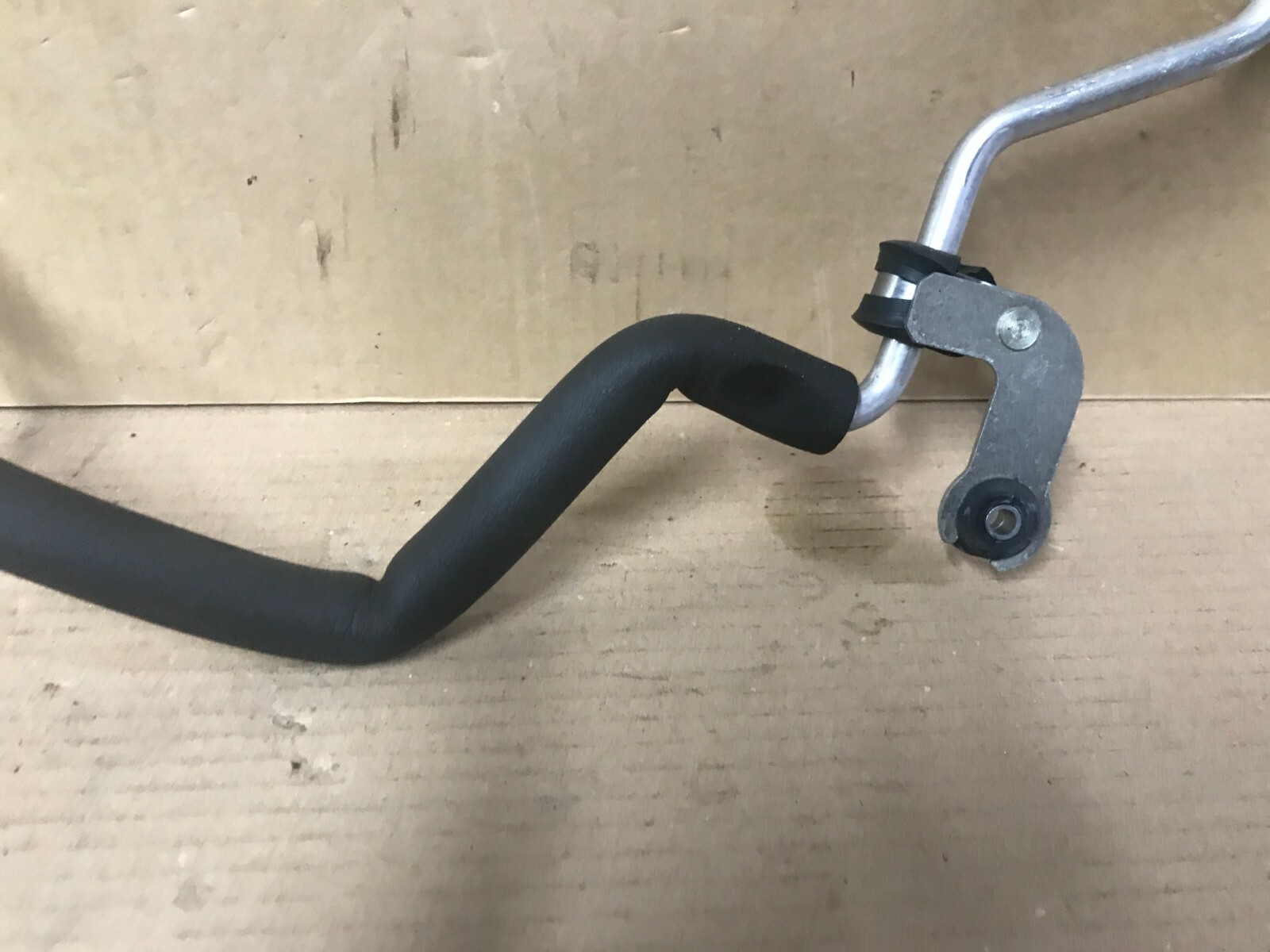 MASERATI GHIBLI AIR CON PIPE PART NUMBER 670003216 M157 2013 2015 2018 ...