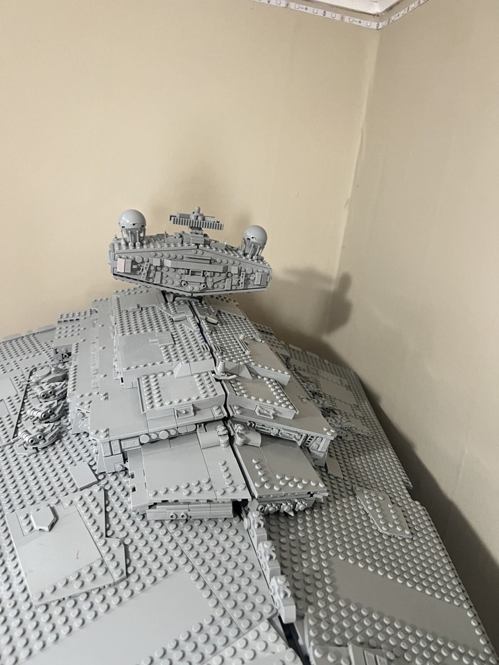 LEGO Star Wars: Imperial Star Destroyer (75252) - No Original Box ...