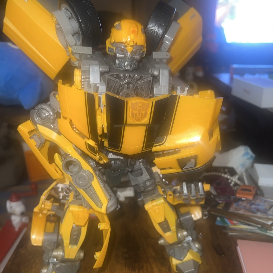 Transformers Ultimate Bumblebee "14" Camaro Electronic Action Figure Hasbro 2007 | eBay
