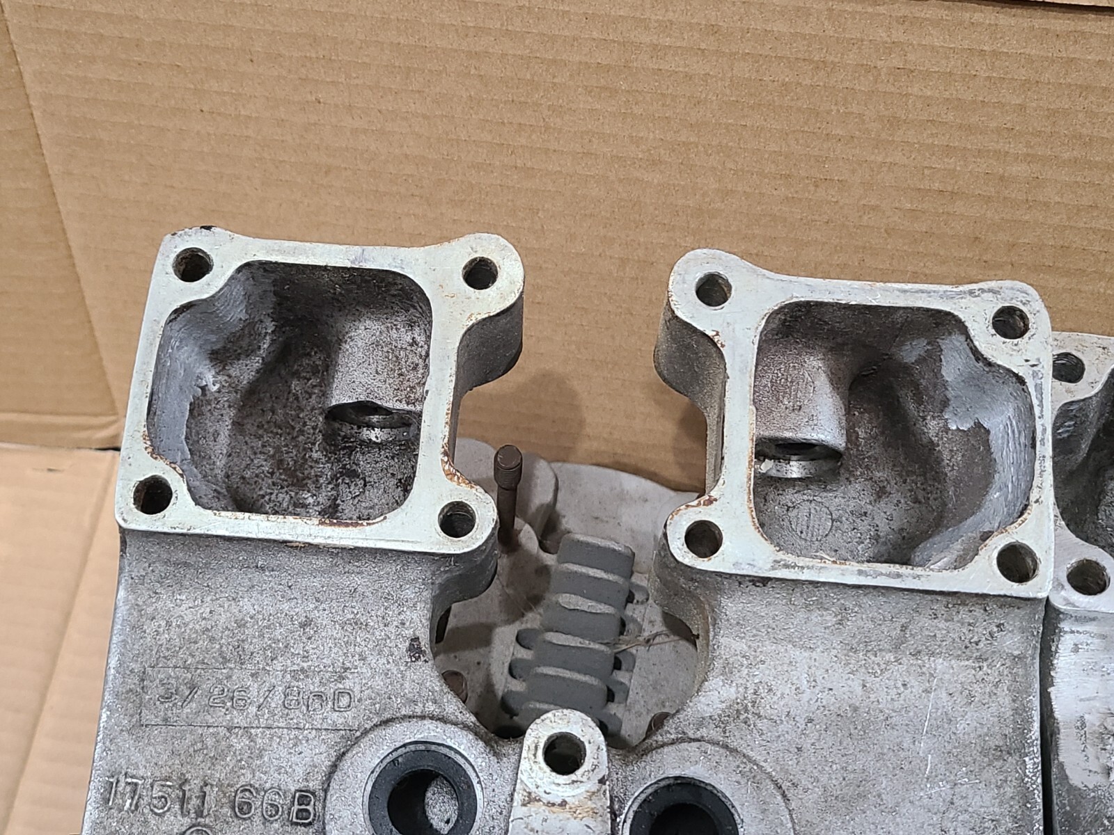 Harley-Davidson Shovelhead Cylinder Heads w/Rocker Boxes 16568-78,16587 ...