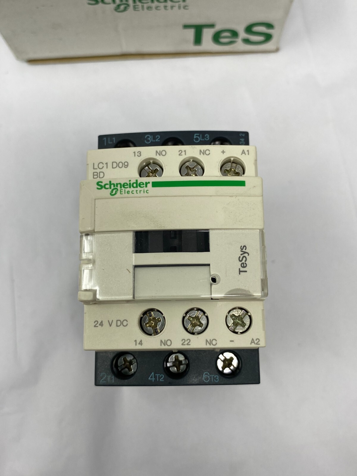 Schneider Electric LC1D09BD Contactor TeSys DECA Non-Reversing 9A 5HP ...