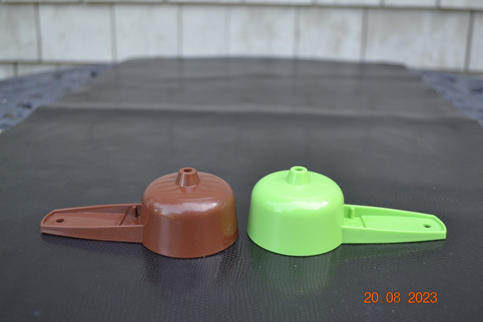 2 VTG Tupperware Mini Funnels 877 Mint Green & Brown Retro Kitchen. | eBay