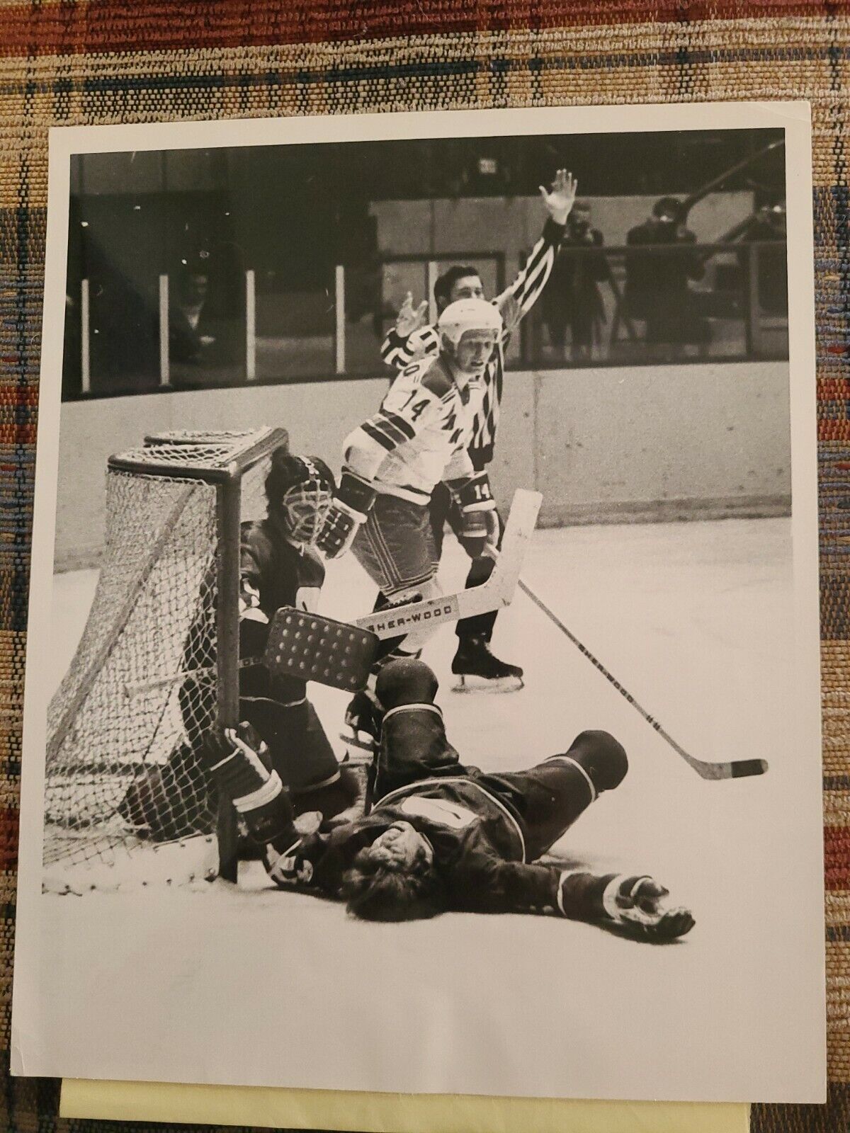 1971 DUNC WILSON GOALIE PHOTO NHL HOCKEY BARRY WILKINS VANCOUVER ...