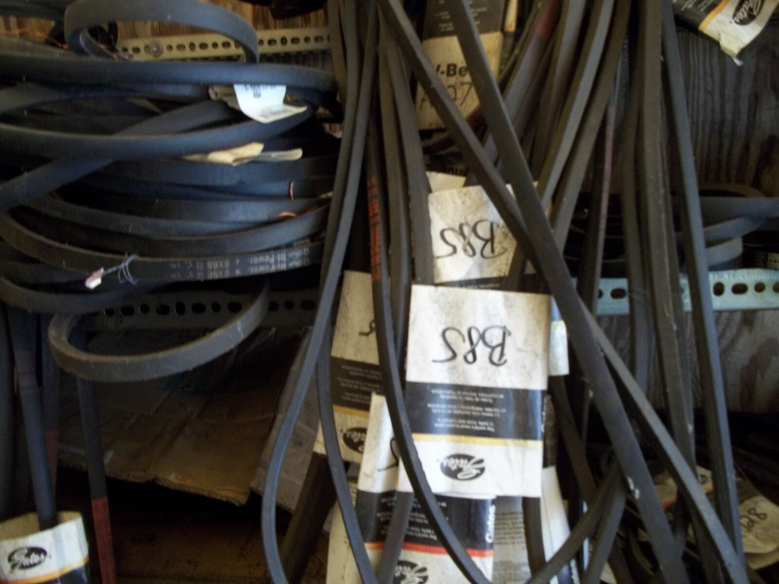 Industrial V-Belts B,Gates Hi Power II, Tri Power, Super HC Mitsu B103 ...