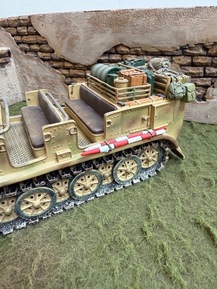 Retired KING & COUNTRY WS052A German Half Track SdKfz7 W/ 2 Fig W ...