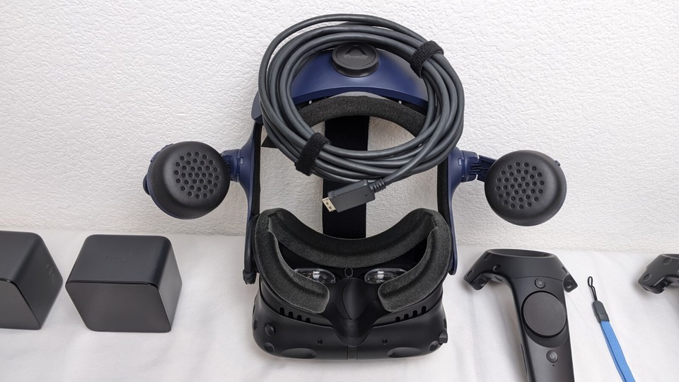 HTC VIVE Pro 2 Headset VR Full Set Complete System Virtual Reality Kit ...