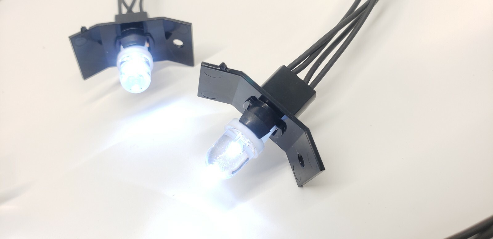 Amber Lund Visor Cab Moon Sun Lens Kit Lenses / Gaskets & LED Wiring ...