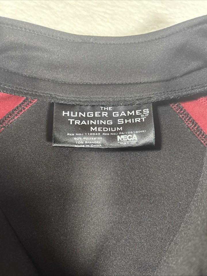 The Hunger Games Training Shirt Official Size M NECA Katniss District ...