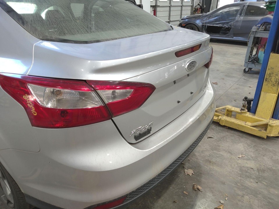 12-14 Ford Focus Sedan Trunk Lid Deck-Lid Assembly w/o Camera Silver UX ...