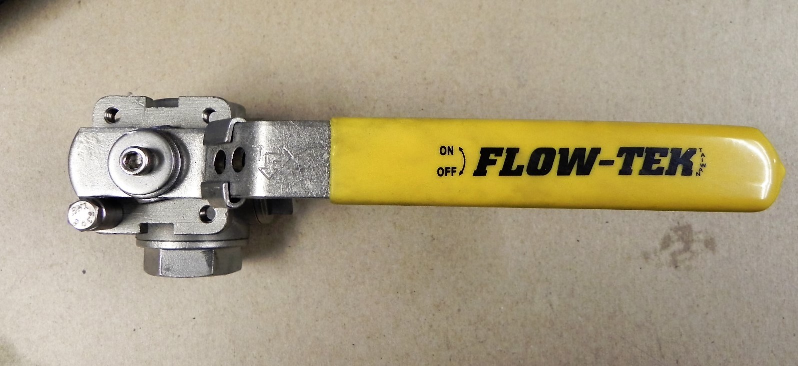 Flow-Tek Ball Valve 3/4-316 800WOG 3-Way Multi-Port. New. Pneumatic ...