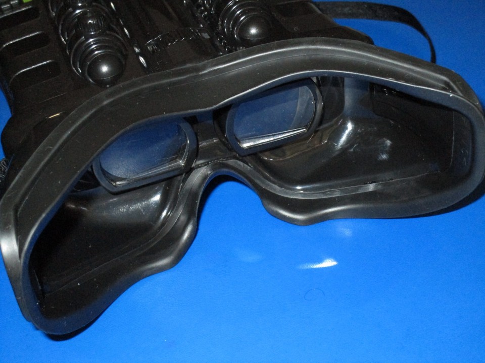 2009 Jakks Pacific Eyeclops Night Vision Infrared Stealth Binocular Spy ...