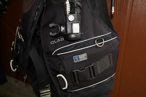Scubapro Classic Plus BCD With Air 2 inflator/octo XL | eBay