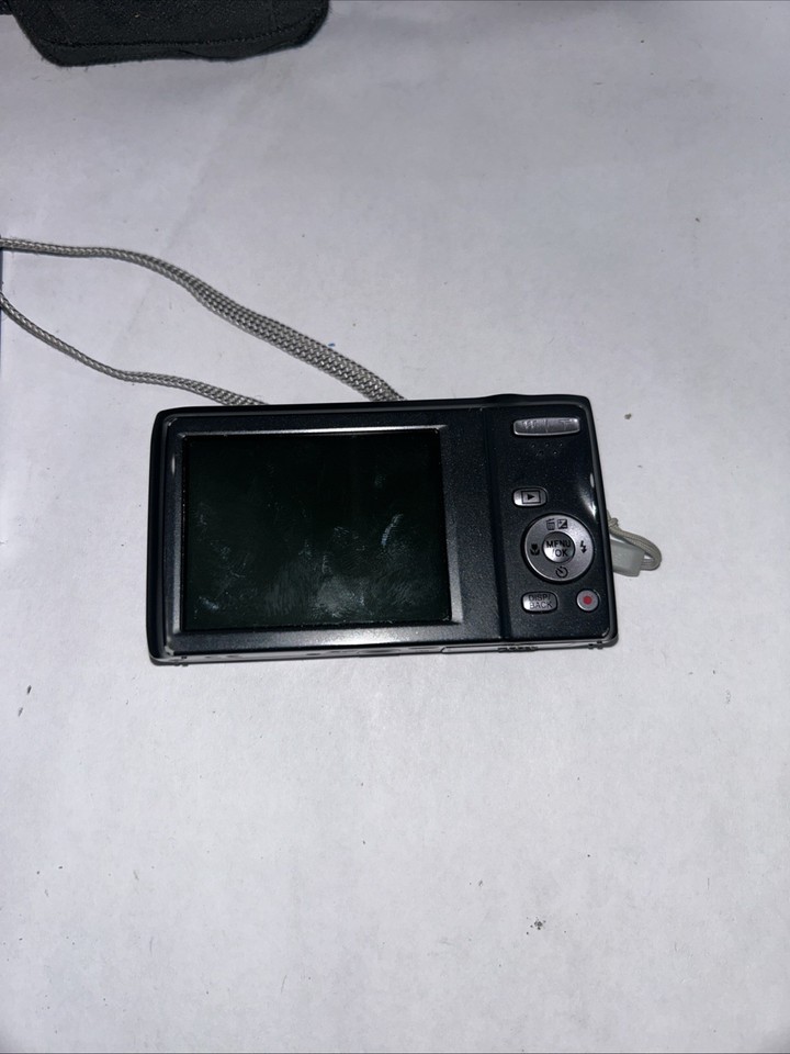 Fujifilm Finepix JZ100 Digital Camera With Case & Charger NEEDS BATTERY ...