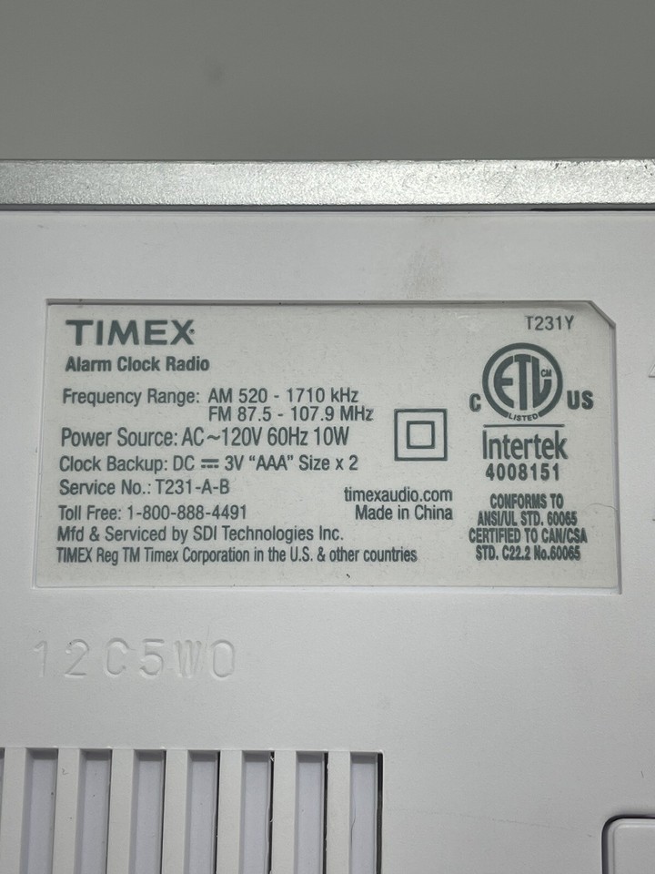 Timex AM/FM Dual Alarm Clock Radio with 1.2-Inch Green Display Model ...