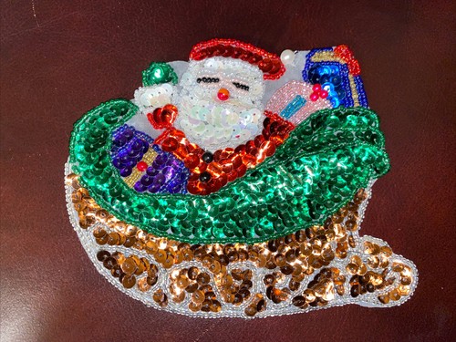 VINTAGE 1989 UNION TRADING CO. SEQUINED CHRISTMAS SANTA IN SLEIGH PATCH ...