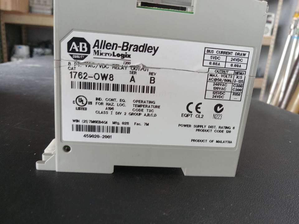 Allen-Bradley MicroLogix 1400 w/ Relay 1762-OW8 Series A Rev B Ethernet ...