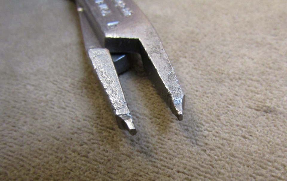 SNAP-ON TOOLS NO.70B SNAP RETAINING LOCK RING HORSESHOE STRAIGHT PLIERS ...