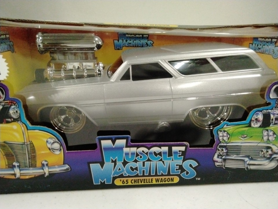 1/18 Muscle Machines '65 CHEVELLE WAGON "TOO COOL" New Silver | eBay