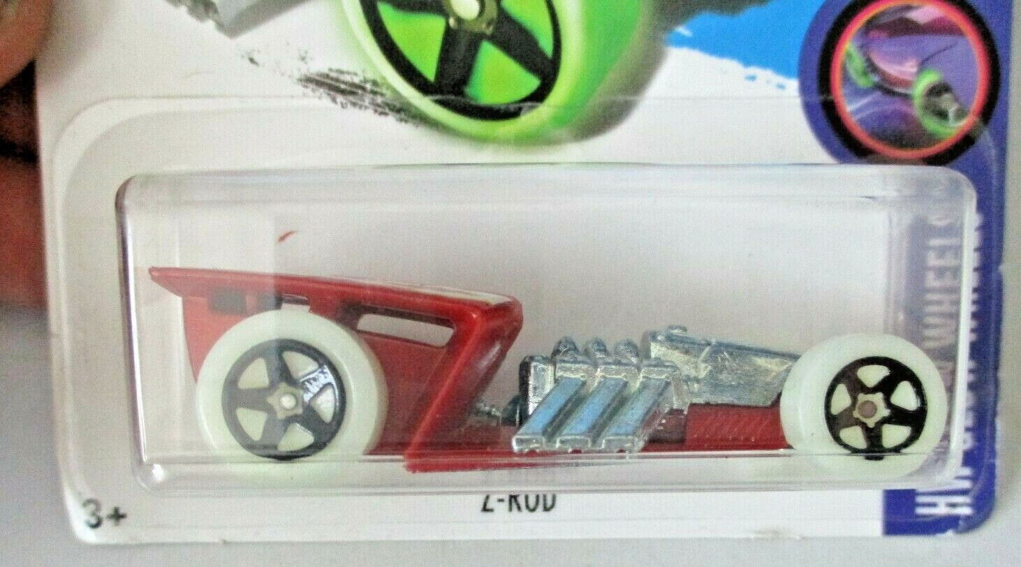Hot Wheels Z-Rod Red 2015 HW Glow Wheels 2/10 Track Stars Glow in the ...