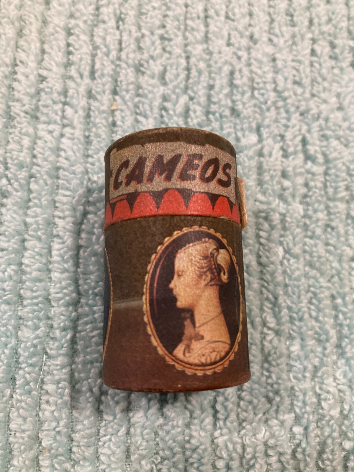 Round Barrel Cylinder Matchbox: Golden Cameos - Worn | eBay