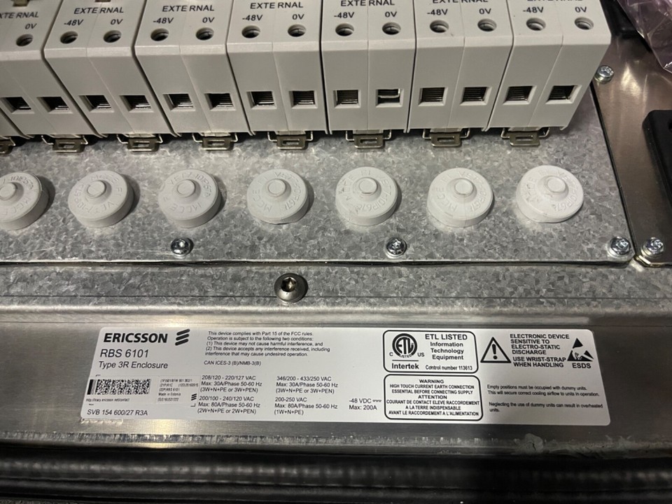 Ericsson RBS 6101 Type 3R Enclosure 501/BFM 901 302/1 | eBay