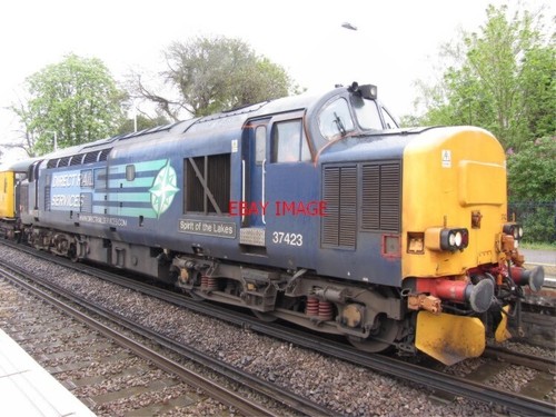 PHOTO CLASS 37 37423 AT CAMBERLEY WORKING 1Q14 WESTBURY TO DERBY VIA ...