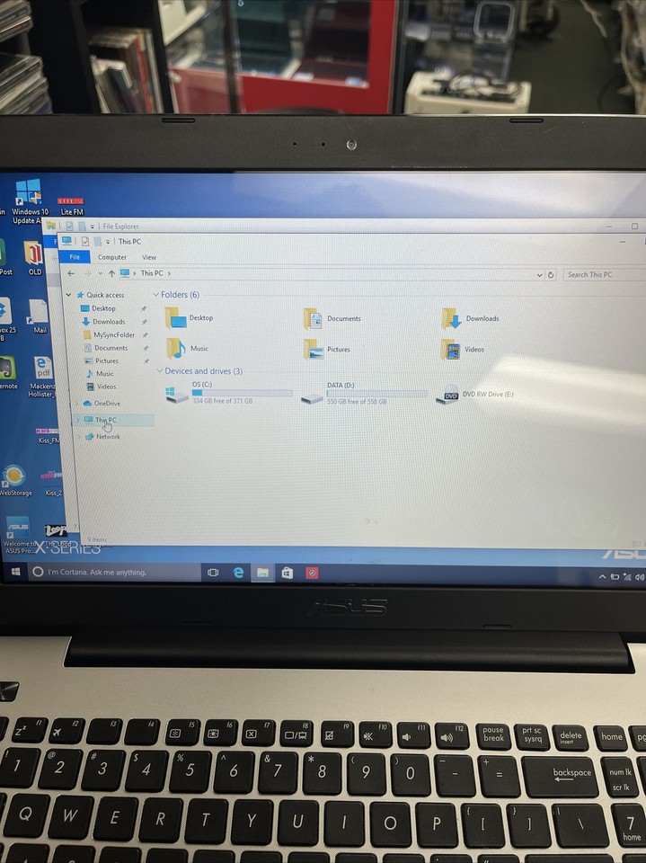 Asus Sonic Master X555L 15.6" Laptop i3 @2.20GHz 4GB RAM 500GB Windows ...